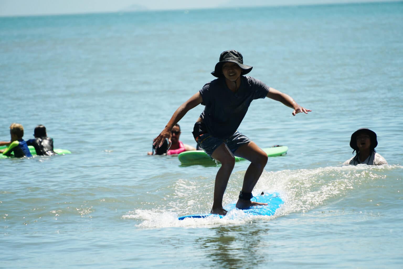 Surf Lesson photos! Lower Cheung Sha - Hong Kong Surfing Lesson
