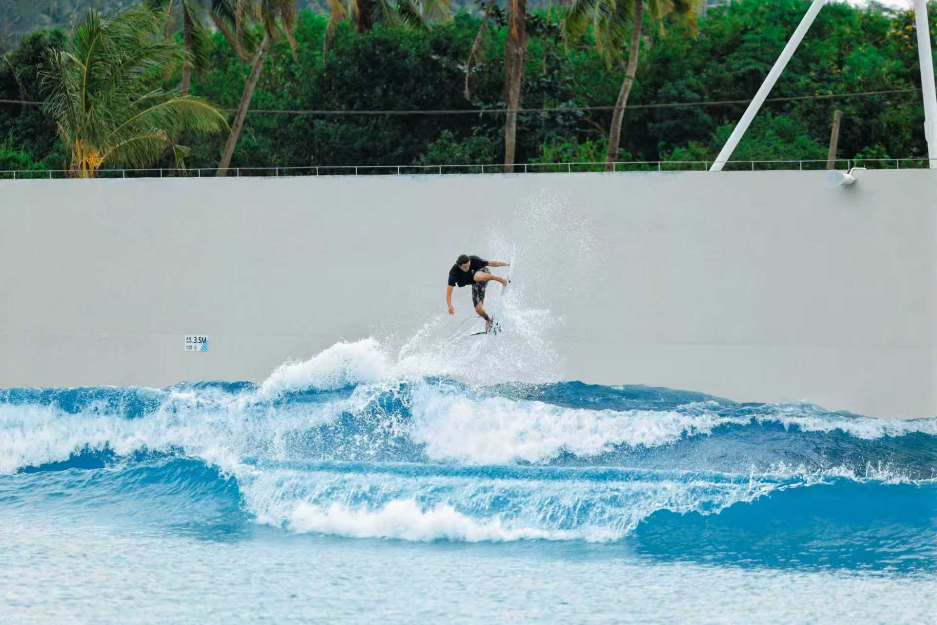 Hong Kong Surfing Lesson - Learn to Surf at Cheung Sha or Big Wave Bay