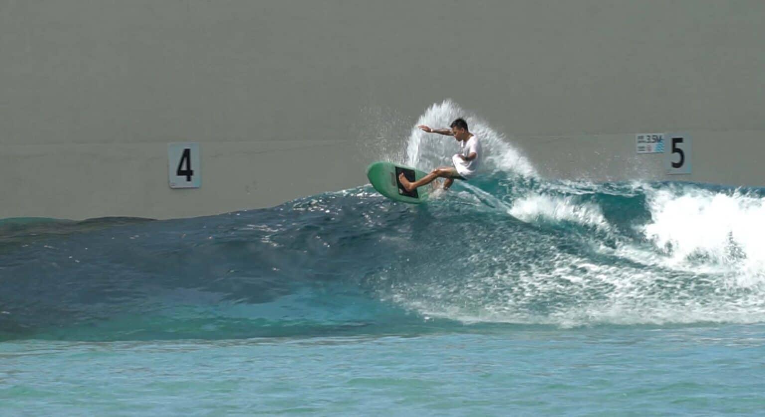 Hong Kong Surfing Lesson - Learn to Surf at Cheung Sha or Big Wave Bay